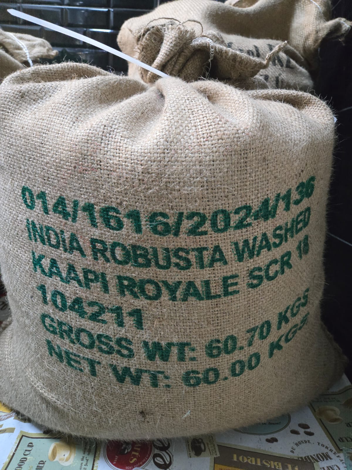 1 ק''ג פולי קפה ירוק INDIA KAAPI ROYALE קפי רויאל רובוסטה